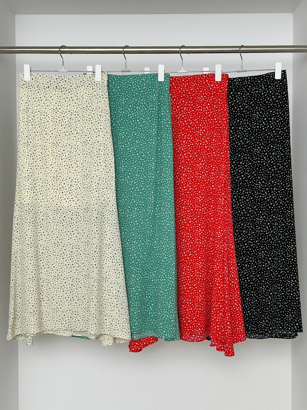 [[당일발송] 플라워 프린팅 머메이드 플레어 롱 스커트]